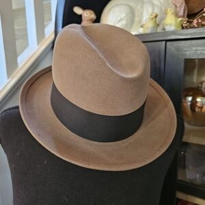 Mallory Fifth Ave. New York | Accessories | Vintage Mallory Fedora Hat ...